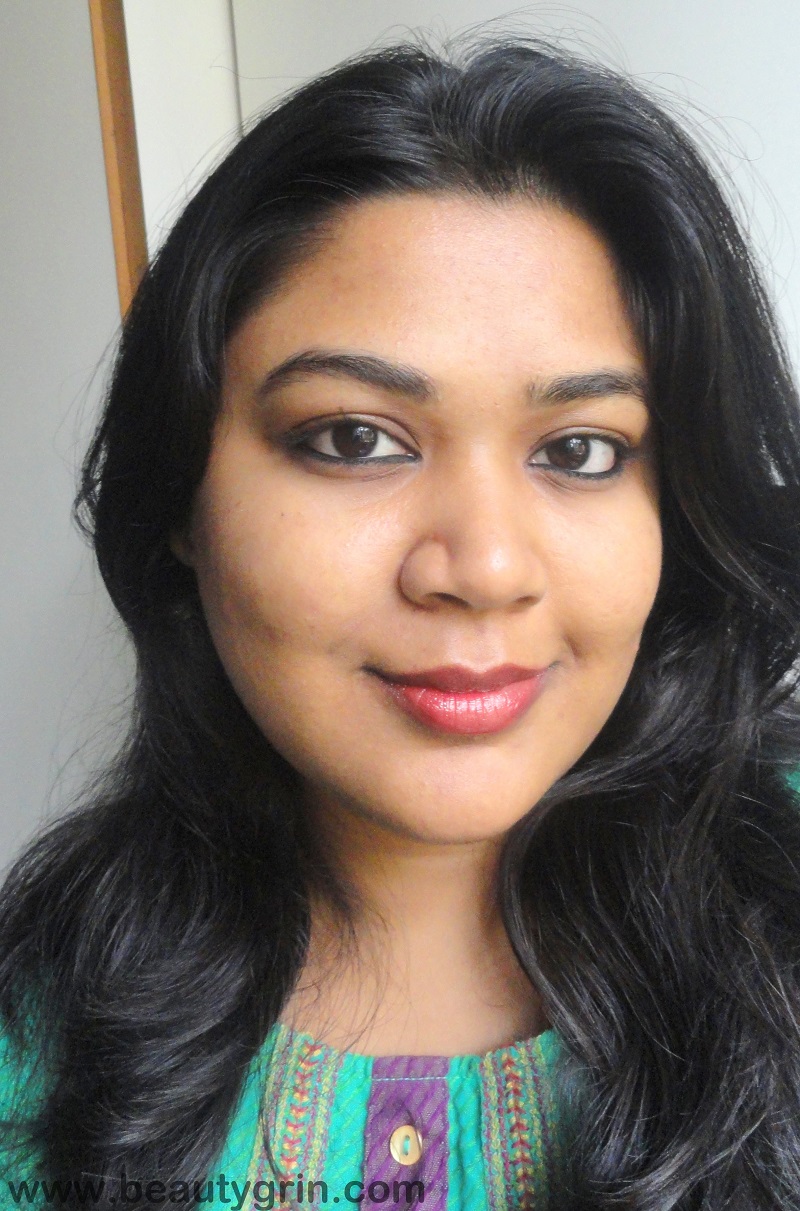 L'Oreal Paris Shine Careese Glossy Lip-tint Cherie 609 : Review, Swatch ...