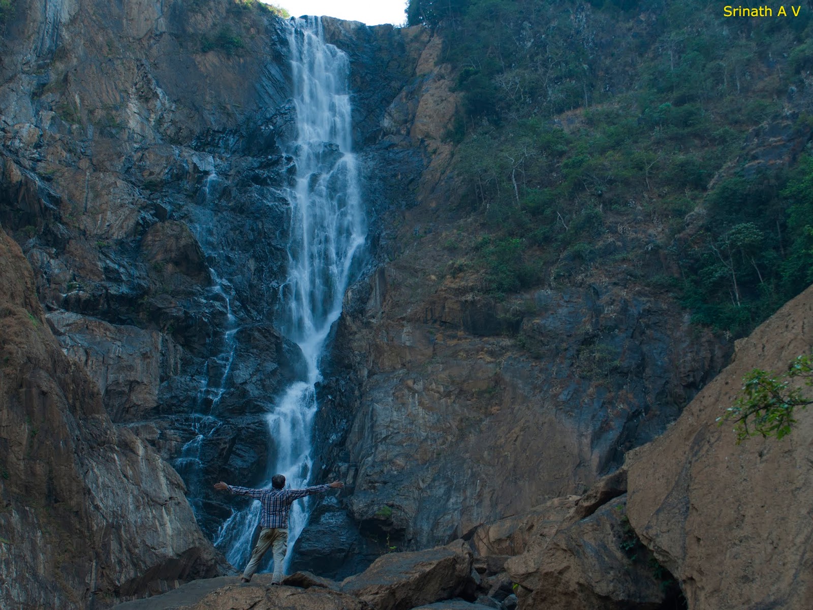 Journey to nature: Devkar falls / Vajra falls