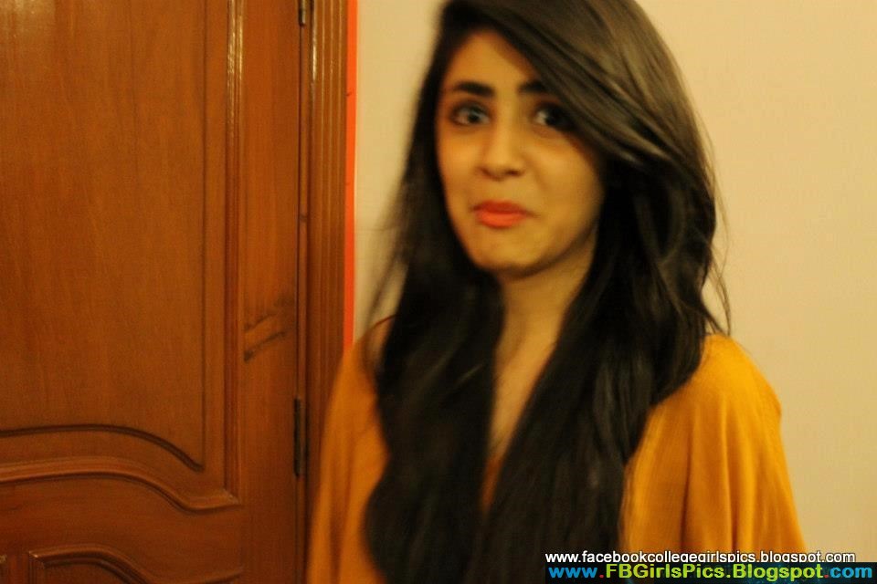 Facebook College Girls - Chicks Profile Photo Collection Pack - 10 ...