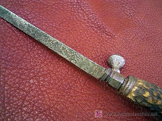 facón chico: Antiquísima almarada del S. XVII-XVIII.