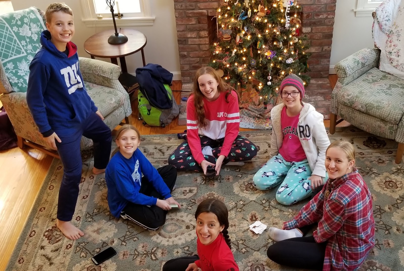 Linda Stoll: Loose Ends * Comfort & Joy Edition