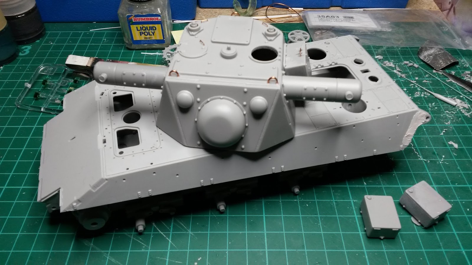 Andy King's Model Blog: Trumpeter E-50 and Paper Panzer Productions ...
