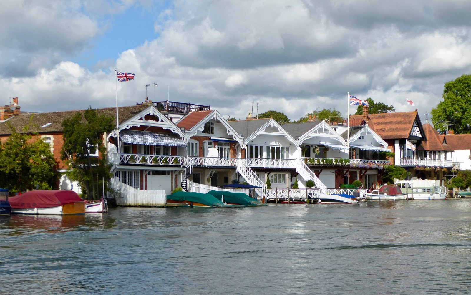 Wide Beam - Still Rockin': Henley riverside ...
