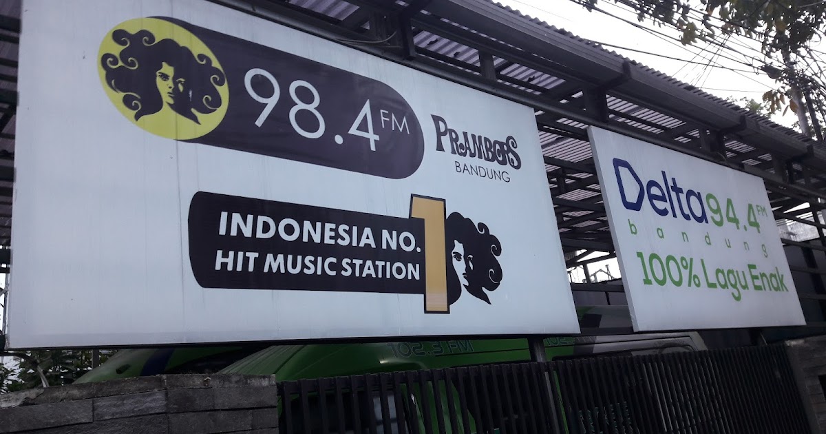 Radio Branding Materials: Outdoor Sign | Prambors 98.4 FM dan Delta 94. ...