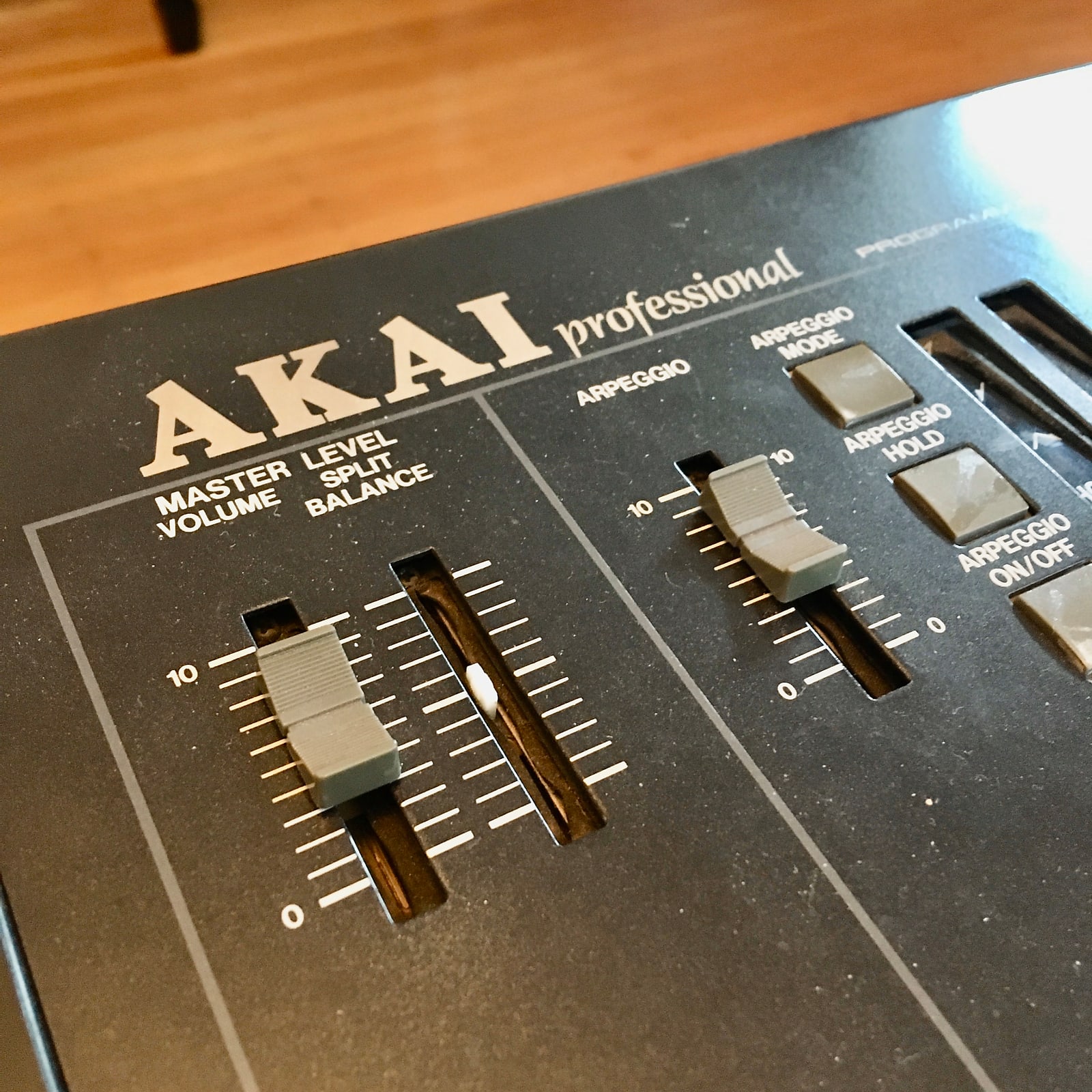 MATRIXSYNTH: Akai AX60 Analog Synthesizer