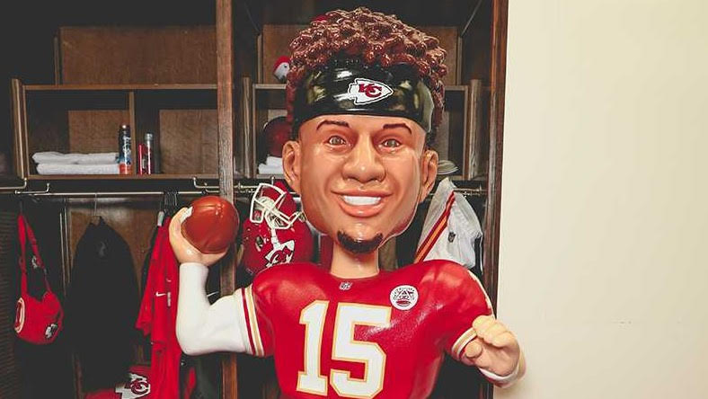 FAKE PATRICK MAHOMES JACKING CARS IN JOHNSON COUNTY!!!