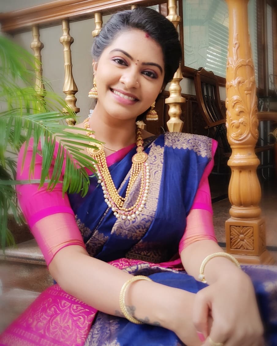 Serial Actress Rachitha mahalakshmi Dinesh Beautiful saree Pics