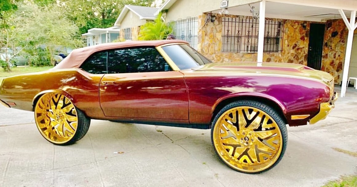 Ace-1: Outrageous 72 Oldsmobile Cutlass Vert on Gold 30" Forgiatos