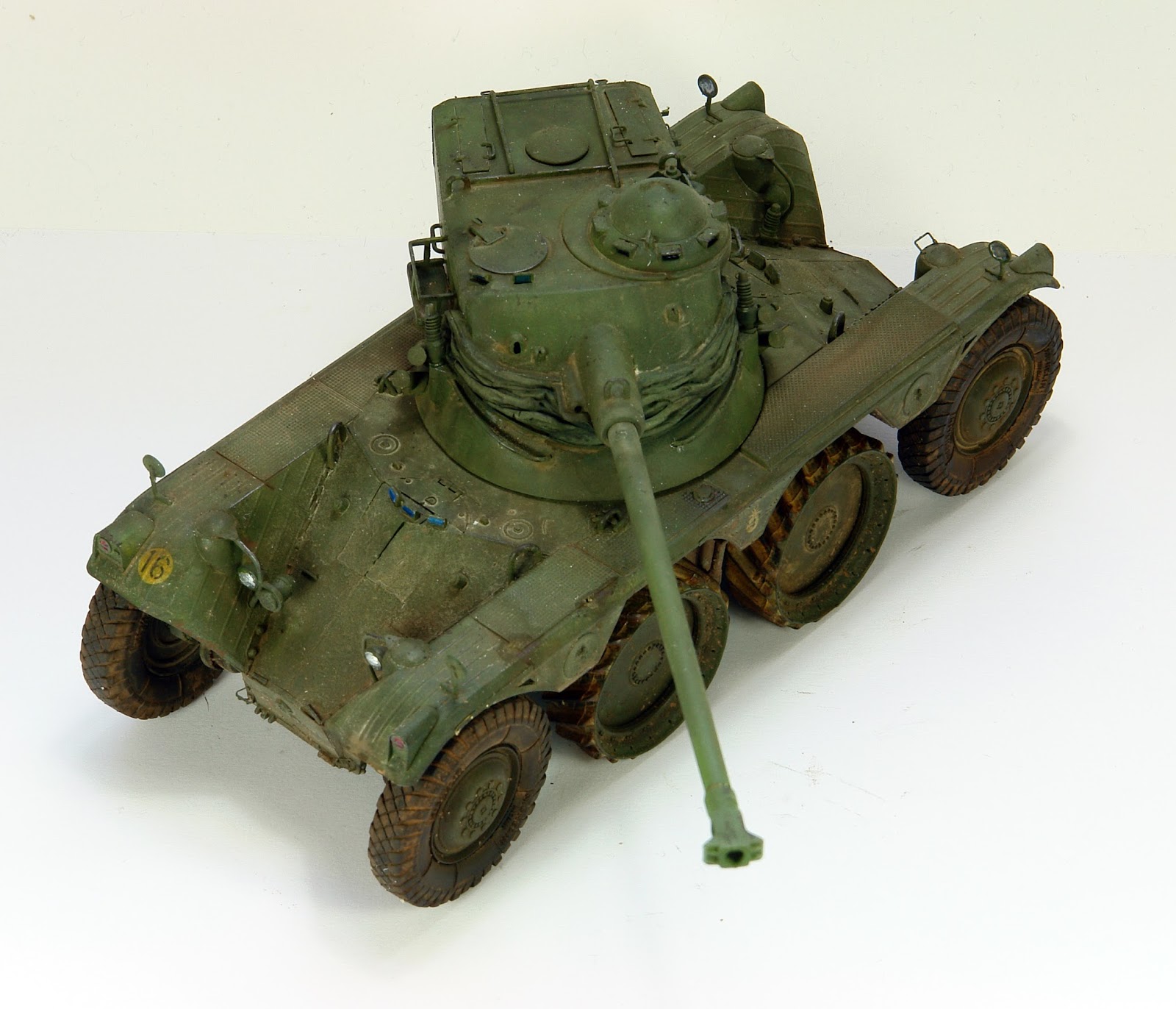 FCModeltips . Federico Collada: Panhard EBR 10 Hobby Boss 1/35