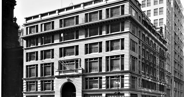 Daytonian in Manhattan: The Lost Franklin Simon Store - Fifth Avenue ...