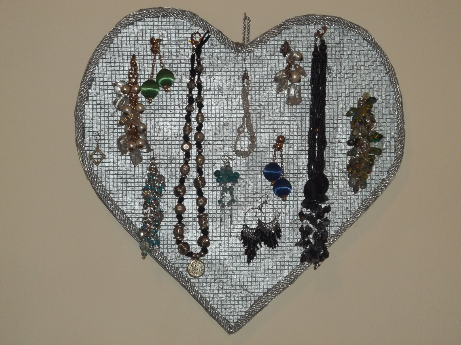 mary's crafts: ΜΙΑ ΚΑΡΔΙΑ ΓΙΑ ΤΑ ΜΠΙΖΟΥ
