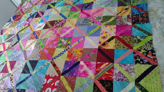 Treasures-n-Textures: Scrappity-Do-Dah Quilt