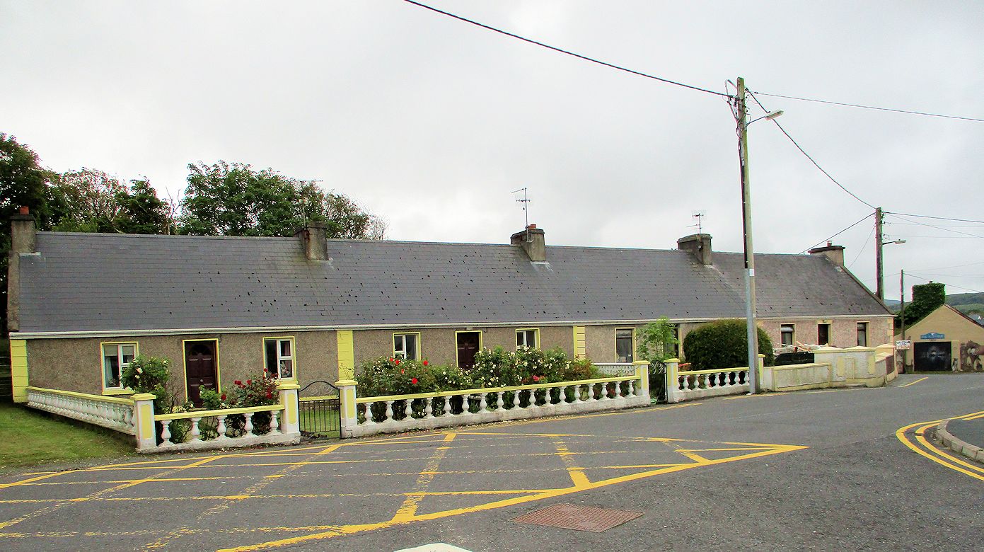 Somewhere in Ireland: terrace houses