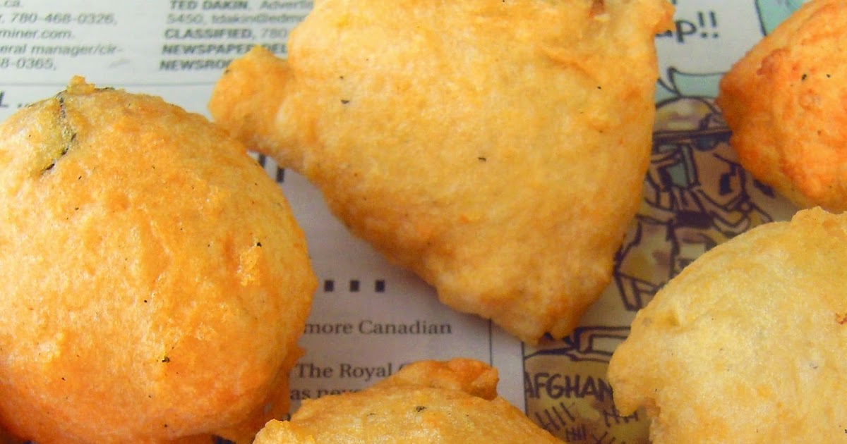 The Tiffin Box: Mangalorean Biscuit Ambade (Gram Fritters)