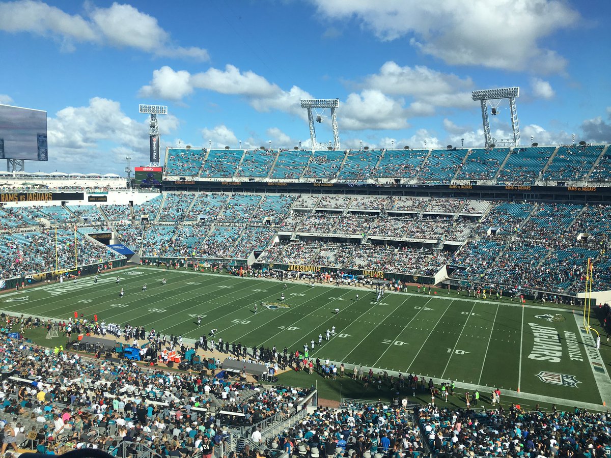 The Tunnel Wall: UPDATE....NFL HELL: Several Stadiums Nearly Empty As ...