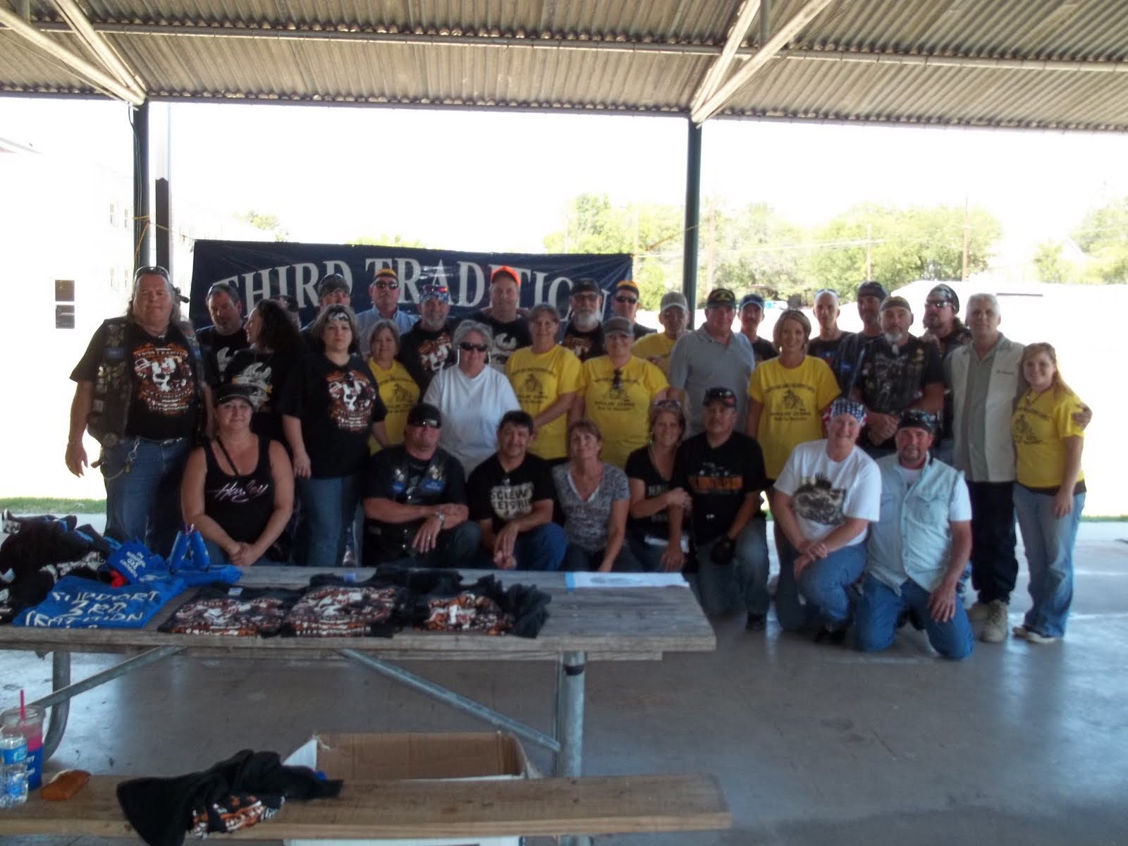 USHELLIT PEA SHELLERS AND PECAN NUT CRACKERS