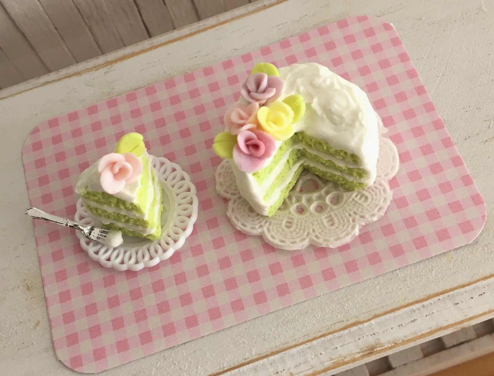 Little Things By Anna: Mini Couture Cakes