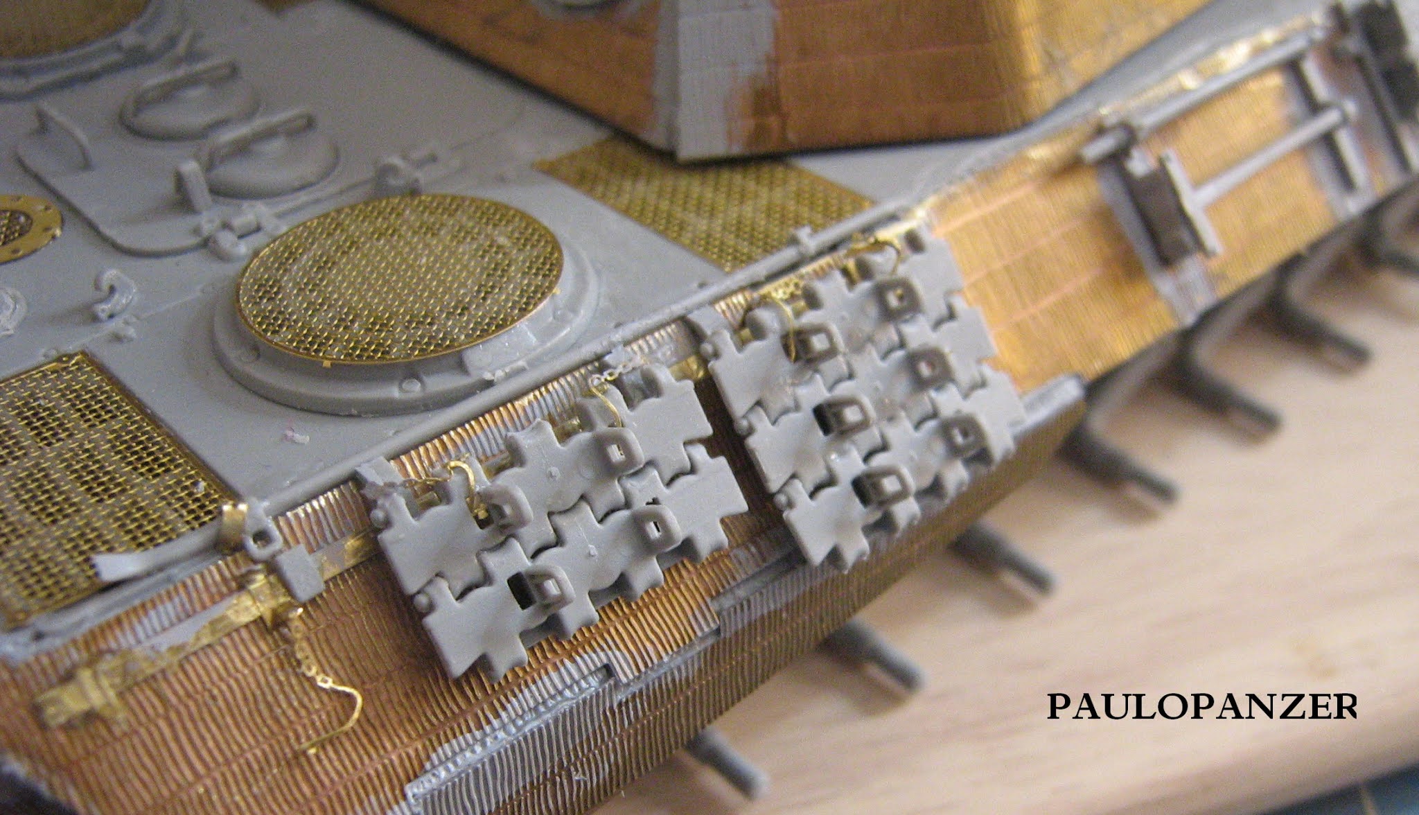 PAULO PANZER MODELLING: (TUTO) ZIMMERIT, Comment réaliser la zimmerit ...