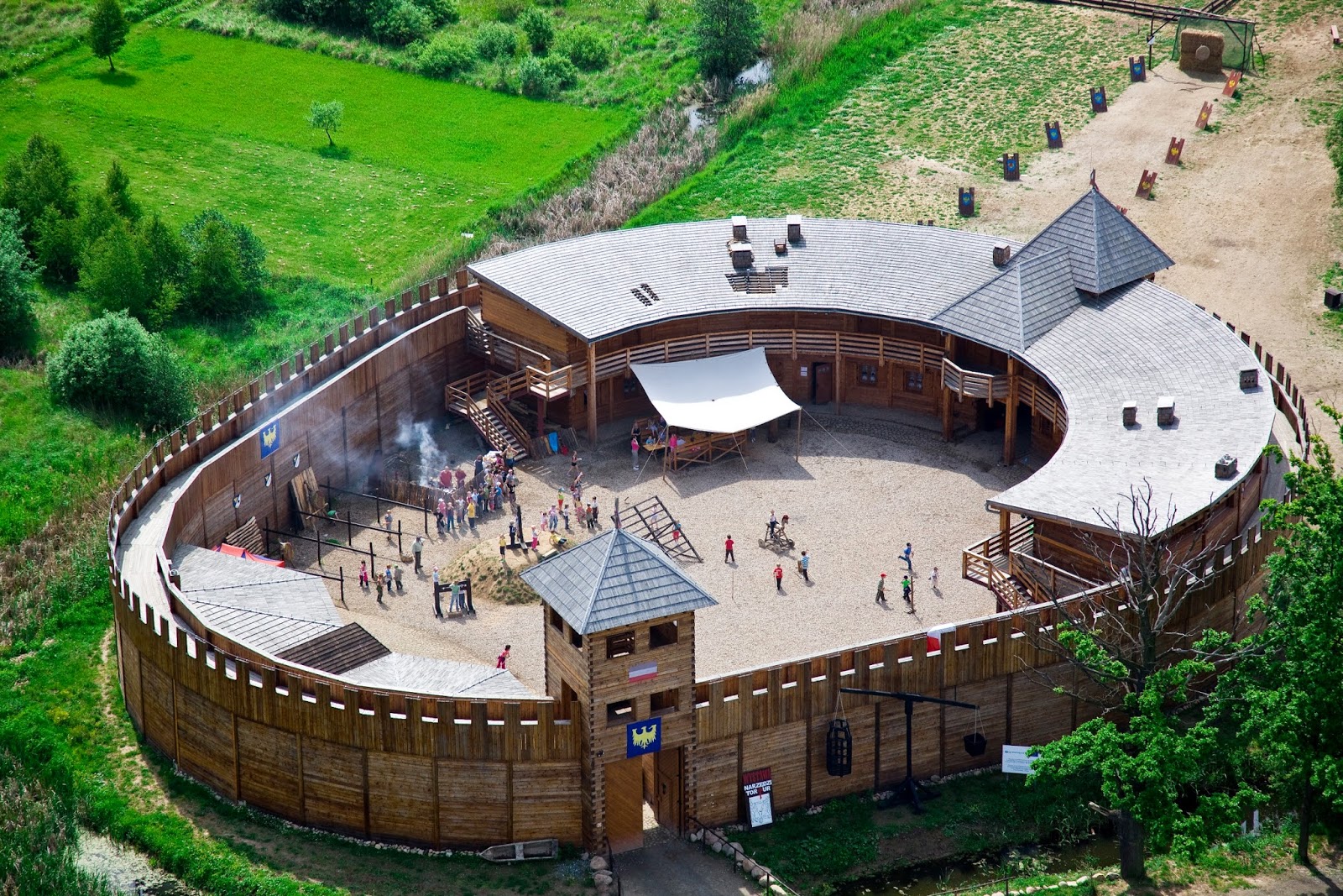 Echa Swantewita: Gród Rycerski w Byczynie w konkursie National ...