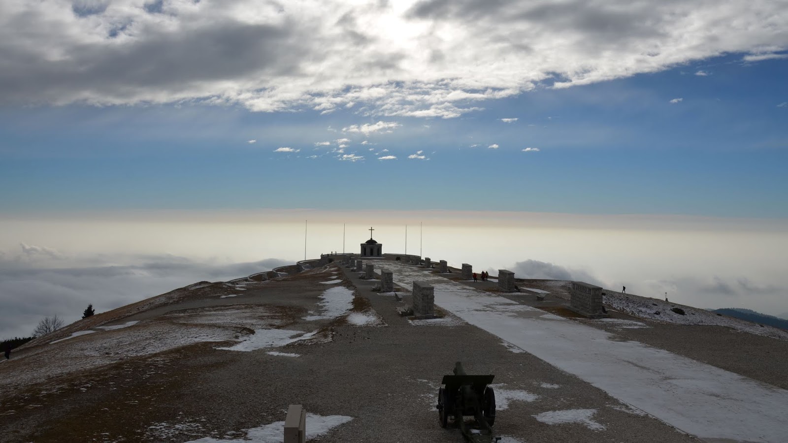 Cima Grappa da Baita Camol, per il sentiero 100. Escursione a Campocroce