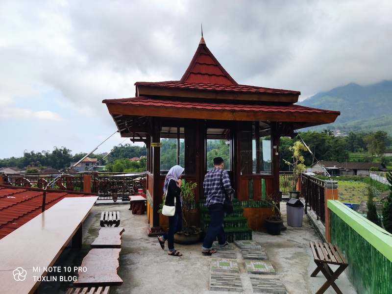 Makan Enak dengan View Gunung Merapi di Merapi Resto Selo Boyolali ...