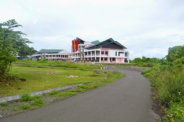 Dr SURIEL MOFU: Kampus Utama (Kampus I UNIPA) Manokwari