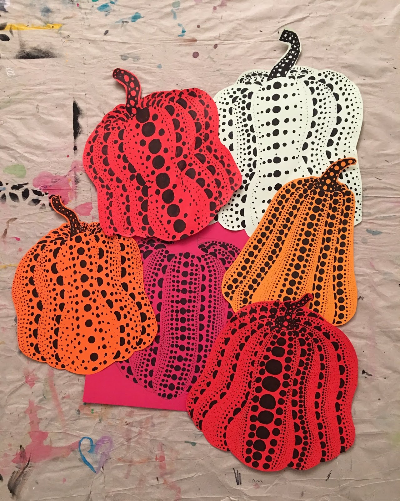 Art Room Britt: Kusama Dot Pumpkins