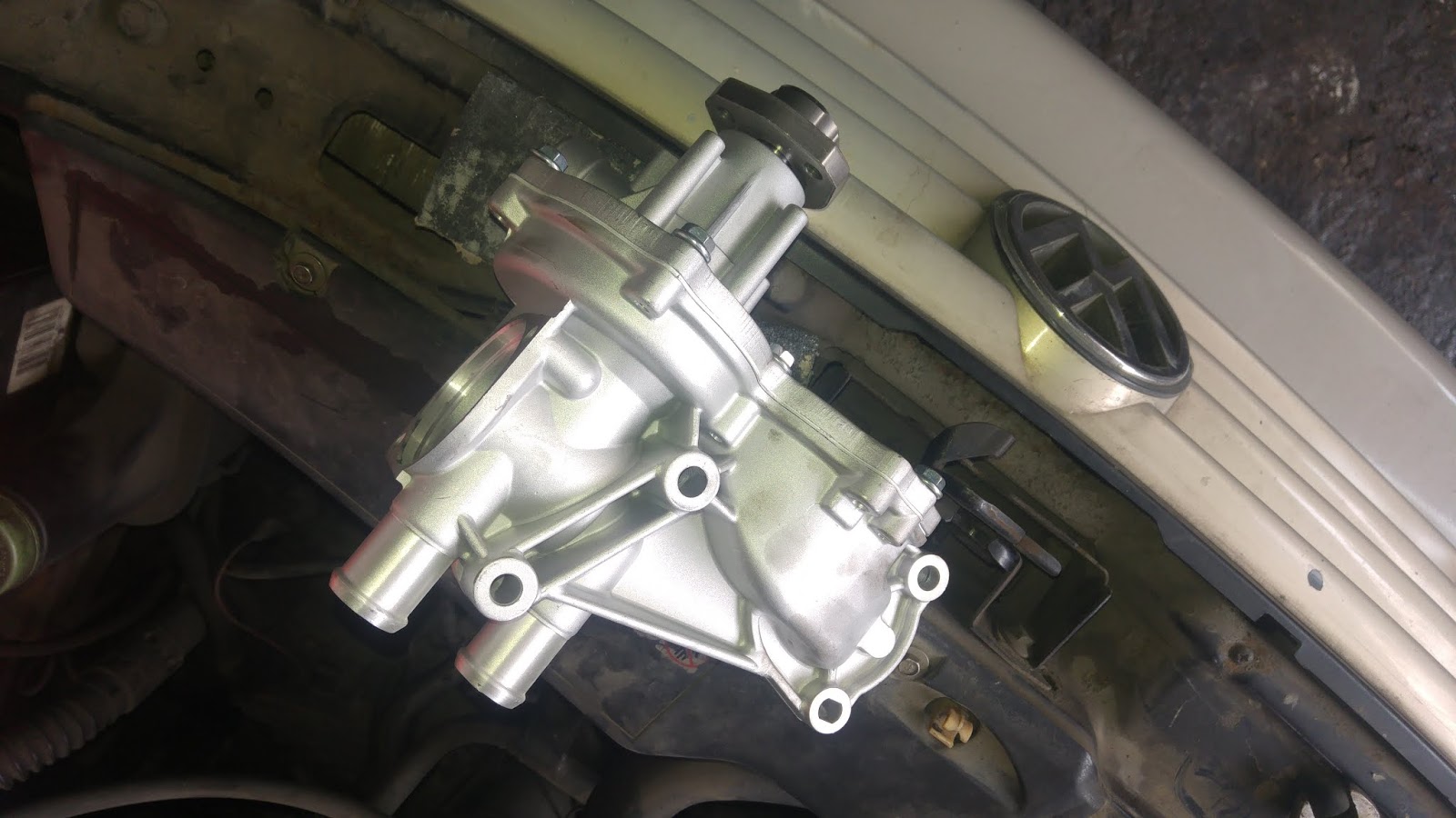 Cambiar bomba de agua