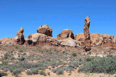 To Behold the Beauty: Arches: More Rock Formations