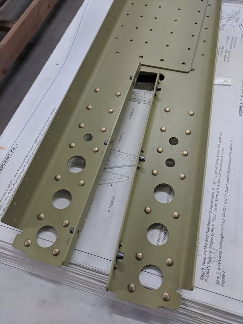Damazio family's RV-10 project: Mid-fuselage bulkheads primer and riveting