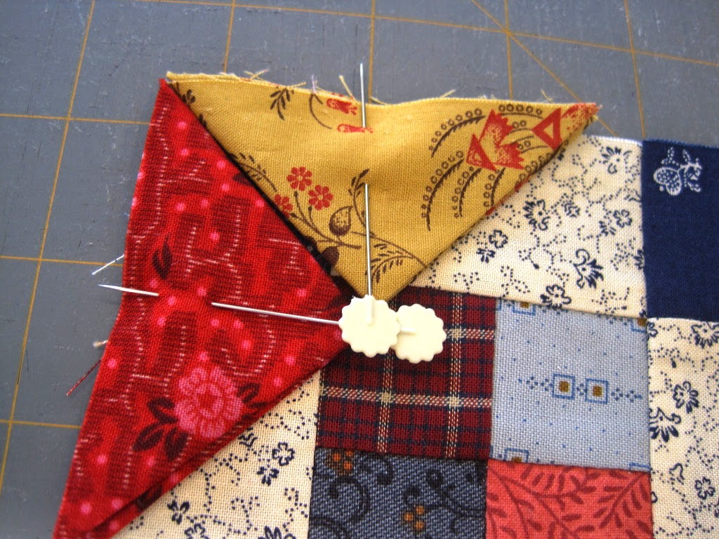 A Sentimental Quilter: Prairie Points Tutorial