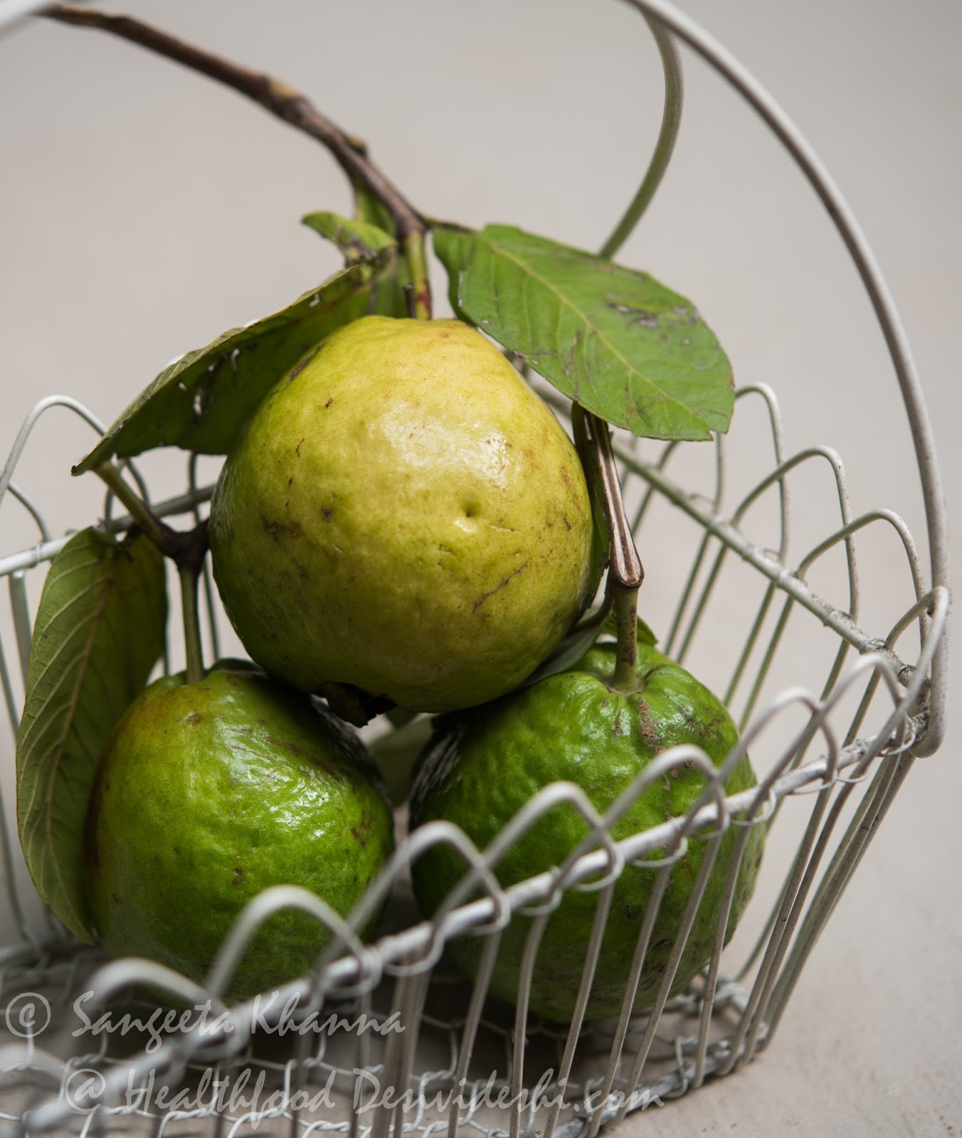 guava (Psidium guajava) : a super food affordable to everyone | 13 ways ...