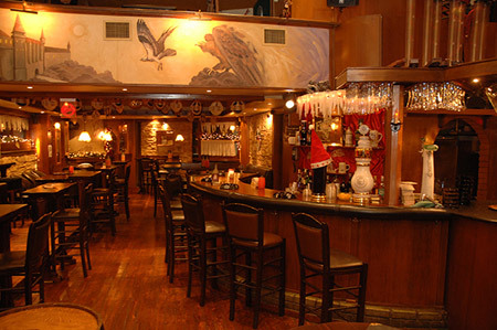 Arch Beer House: Arch Beer House Rock Bar