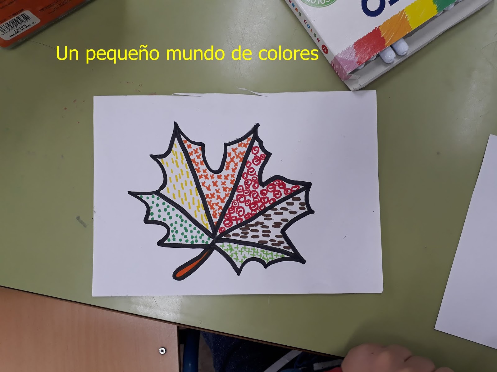 UN PEQUEÑO MUNDO DE COLORES: Talleres de otoño