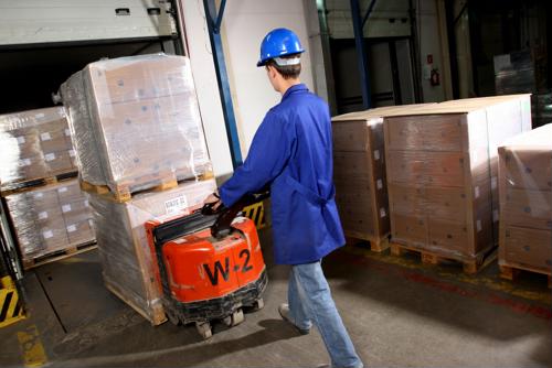 6 keys to safely using pallet jacks - The Strategic Sourceror