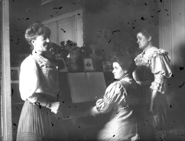 Simple Life in the Early 20th Century Through Amazing Found Photos ...