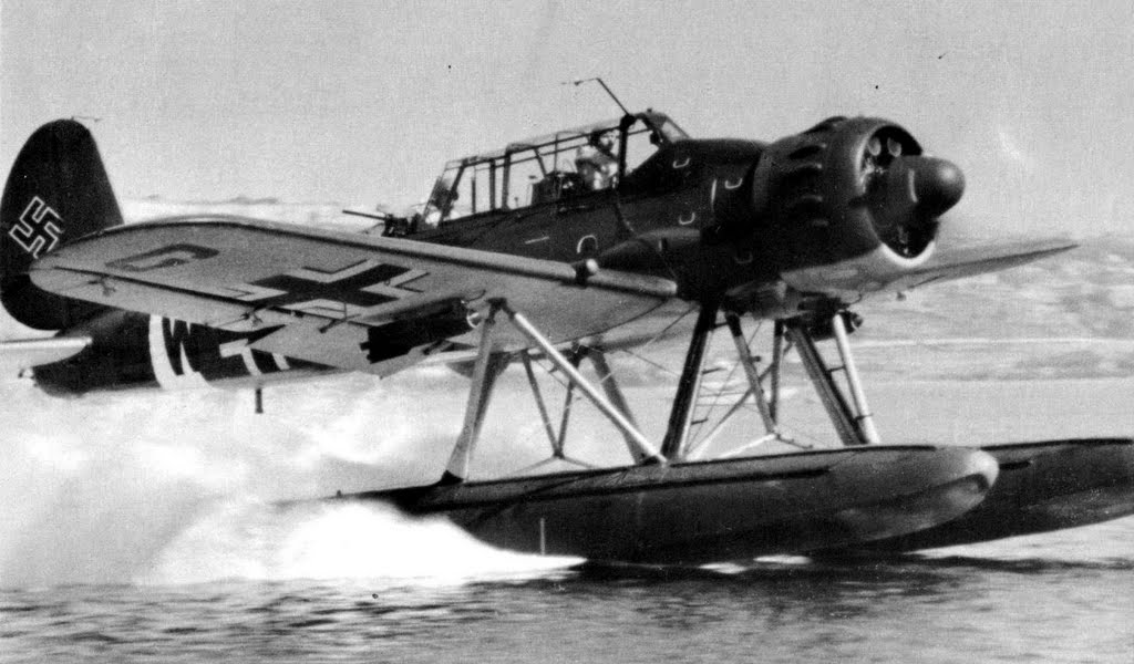 AVIÕES MILITARES: Arado Ar 196