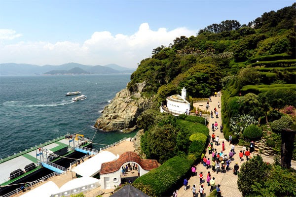 Travel Korea - Gyeongnam: Oedo-Botania, an exotic garden in the ocean