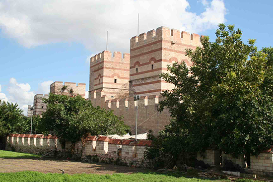LE MURA DI COSTANTINOPOLI