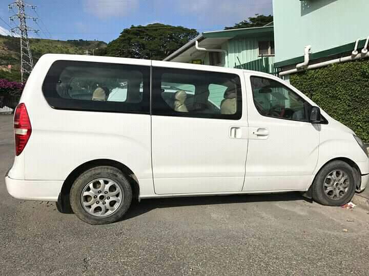 Hyundai H1 Bus 12 Seater - PNG Trade Center