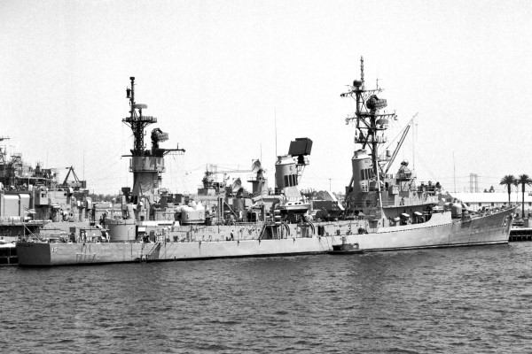 G.GYSSELS SHIPCOLLECTION: USS BERKELEY DDG 15