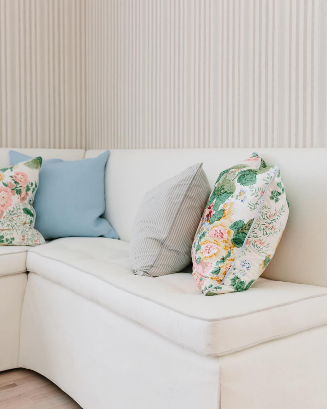 A Summer House by Amy Berry. The Hamptons | Cool Chic Style Fashion