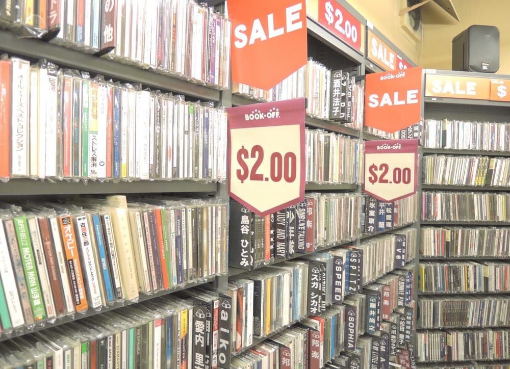 Bodega Pop: A Visit to Book-Off