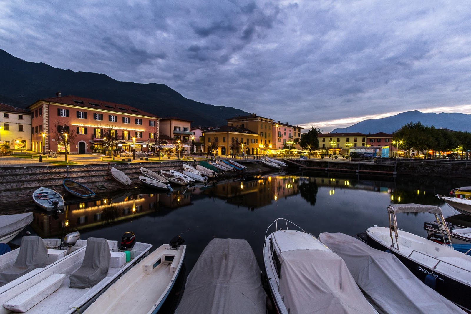 Claudio Bottagisi: Colico. Comune e Infopoint presentano il nuovo ...