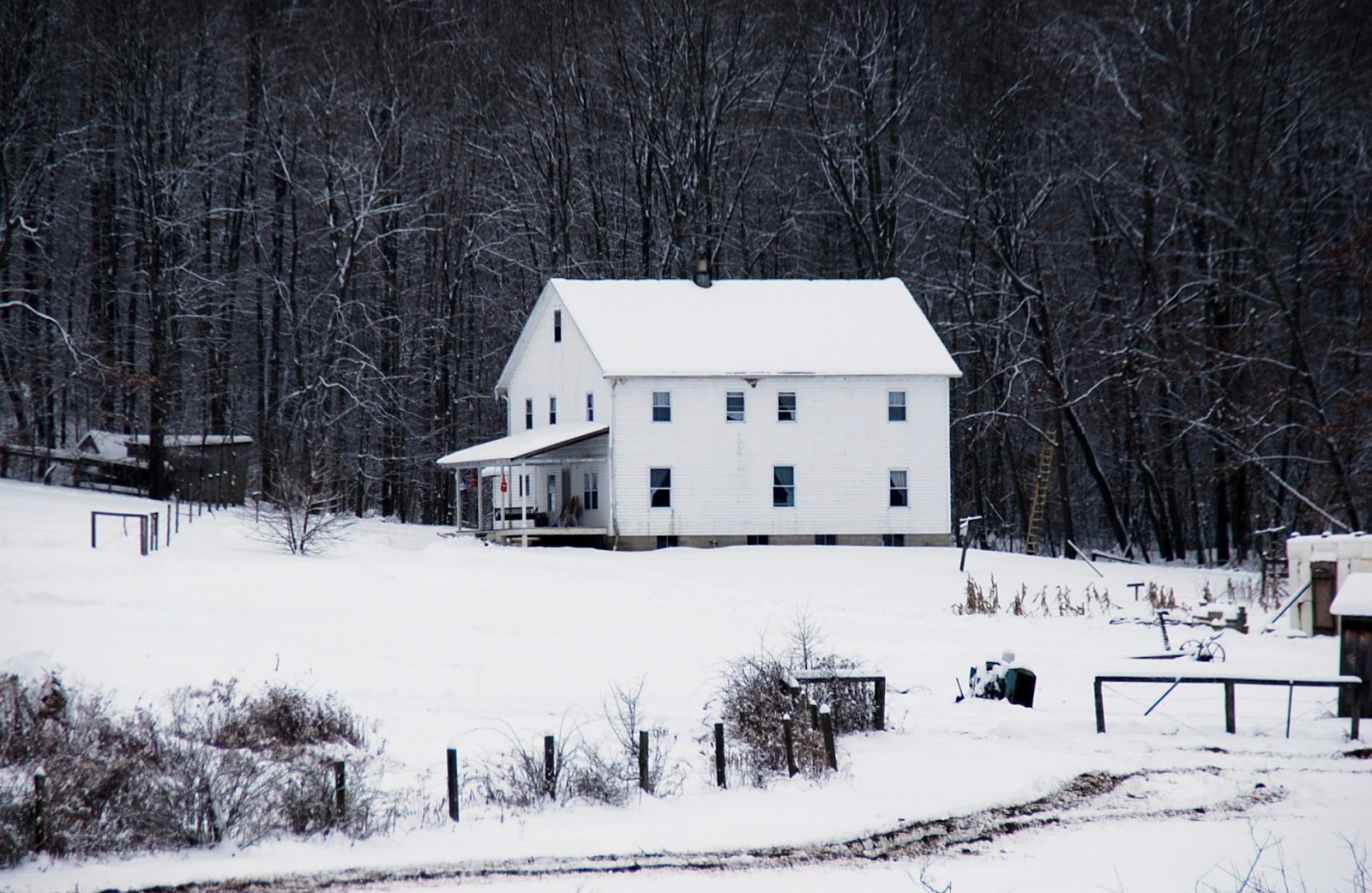 Amish Crossings with Karen Anna Vogel: Amish Winter Pictures shot in ...