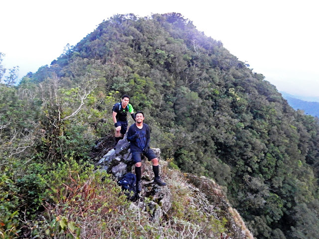 the viewing deck: Mt. Mariveles (1,408masl) Traverse Day-Hike ...