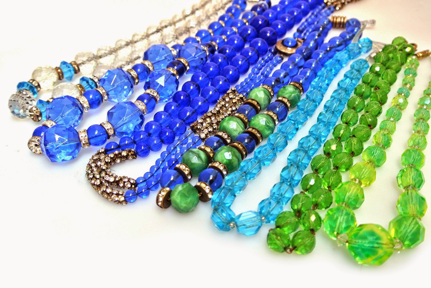 Grays Blog: An Abundance of Beads: Ancient and Antique