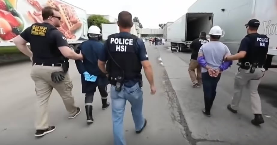 Inmigracion y Visas: Un Ejemplo De Cómo Actuar Ante Los Agentes De ICE