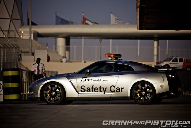 Hot Lap Video : Nissan Safety Car R35 GT-R Abu Dhabi - 2009gtr.com