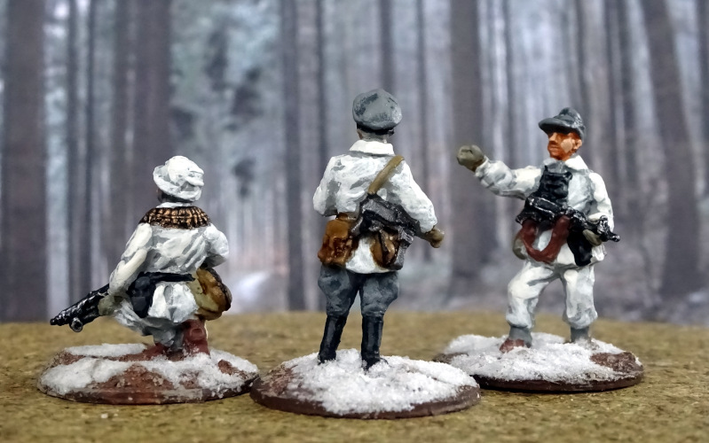 Miniature Soldiers: WWII Late War German infantry in winter uniform